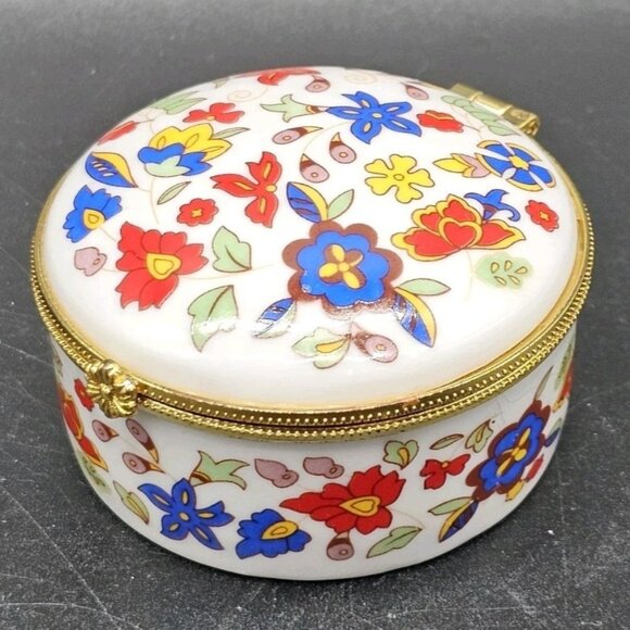 Unbranded | Accents | Gorgeous Vintage Handpainted Floral Porcelain ...